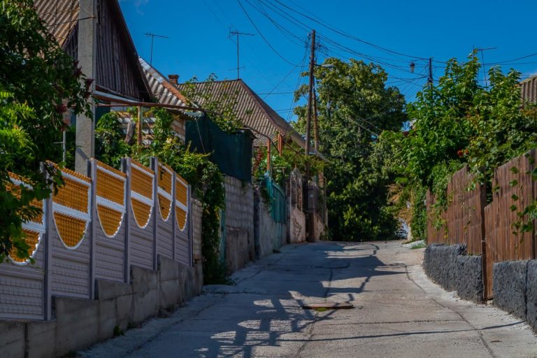 Провинциальный Никополь: как выглядят уютные улицы города | Інформатор ...